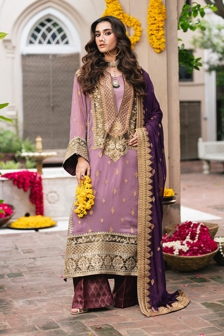 GULNAAR – Freesia Premium